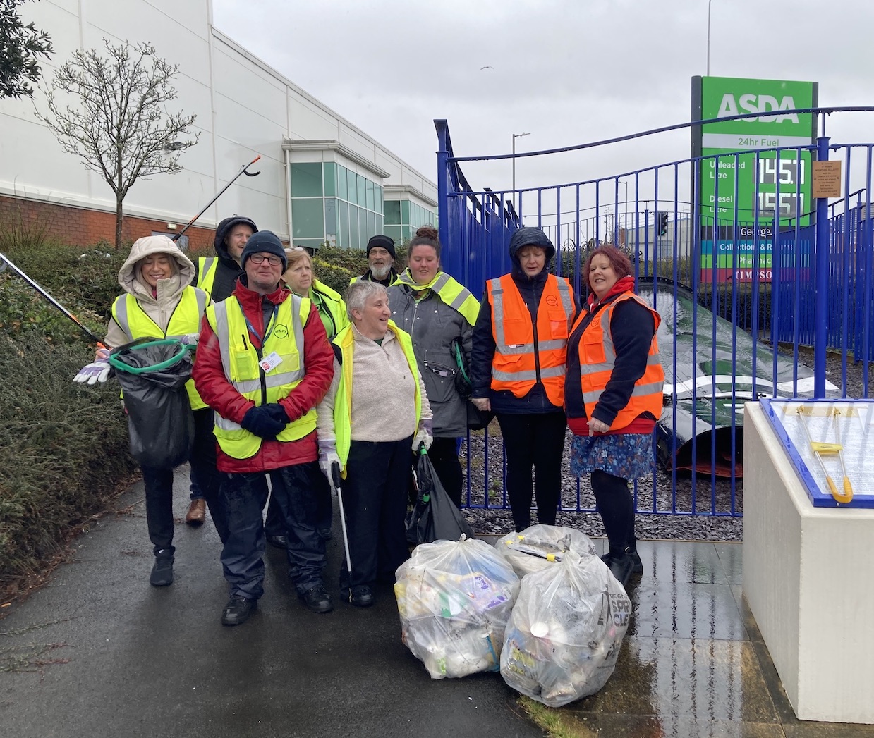 Team Clean-up at Affinity - ASG